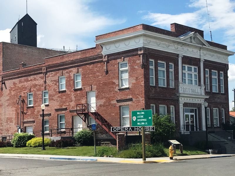 Elgin, Oregon is famous for its Elgin Stampede rodeo, but it also has ...