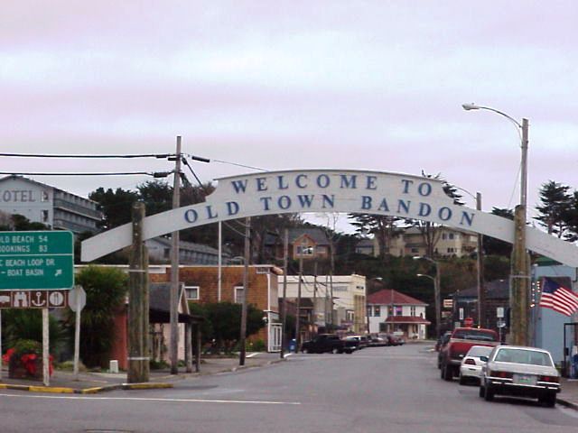 Bandon, Oregon has revitalized its Old Town district.
